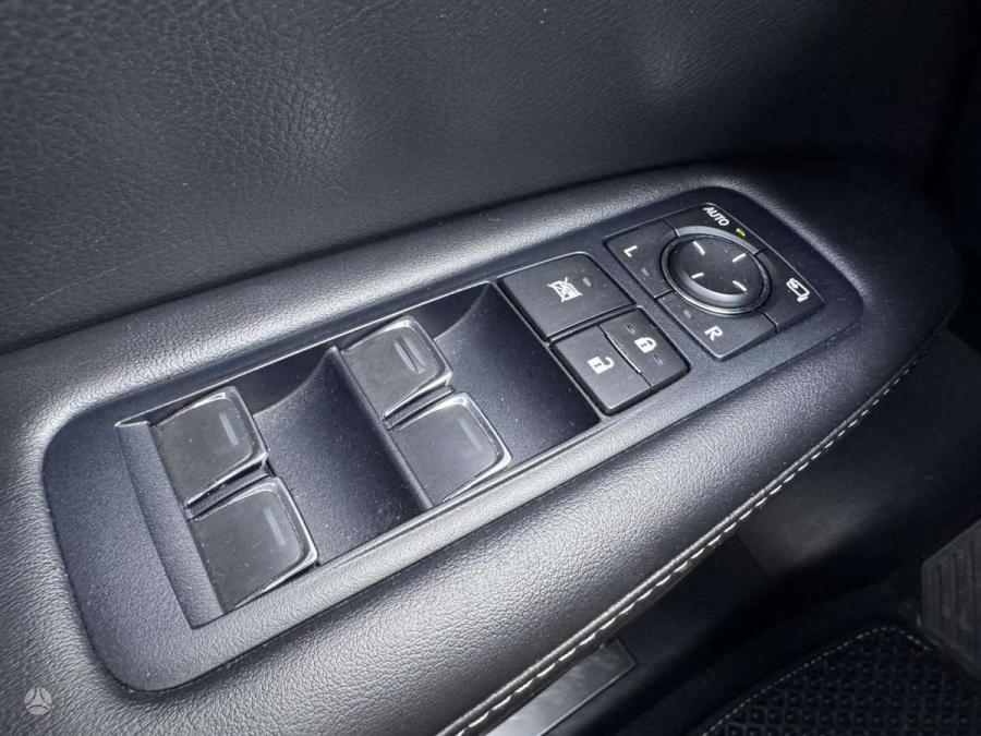 Balts Lexus RX 450h 2017 Viļņa, ar dzinēja tilpumu 3.50 L un nobraukumu 93 tūkst. km par 29950 €, foto 30 vietnē AUTOMOTO.COM.LV