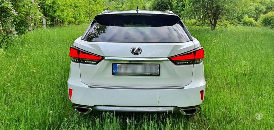 Белый Лексус RX 450h 2017 в Вильнюс, объемом двигателя 3.50 л и пробегом 75 тыс. км за 27480 €, фото 6 на AUTOMOTO.COM.LV