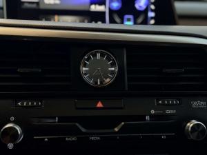 Белый Лексус RX 450h 2017 в Утена, объемом двигателя 3.46 л и пробегом 331 тыс. км за 23550 €, фото 34 на AUTOMOTO.COM.LV