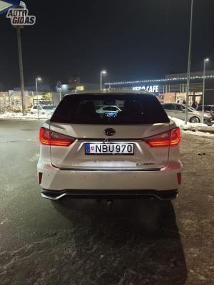 Balts Lexus RX 450h 2018 Kauņa, ar dzinēja tilpumu 3.50 L un nobraukumu 158 tūkst. km par 29500 €, foto 6 vietnē AUTOMOTO.COM.LV
