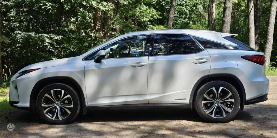 Белый Лексус RX 450h 2018 в Каунас, объемом двигателя 3.46 л и пробегом 265 тыс. км за 28900 €, фото 3 на AUTOMOTO.COM.LV
