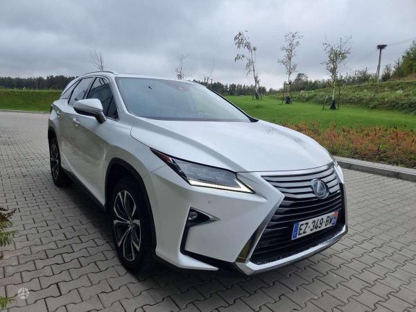 Лексус RX 450h 2018 в Вильнюс на AUTOMOTO.COM.LV Белый Лексус RX 450h 2018 в Вильнюс, объемом двигателя 3.50 л и пробегом 220 тыс. км за 27500 €, фото 9 на AUTOMOTO.COM.LV