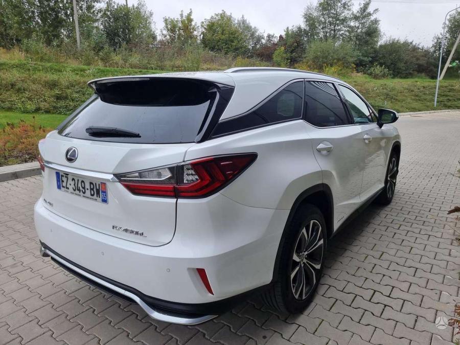 Белый Лексус RX 450h 2018 в Вильнюс, объемом двигателя 3.50 л и пробегом 220 тыс. км за 27500 €, фото 11 на AUTOMOTO.COM.LV