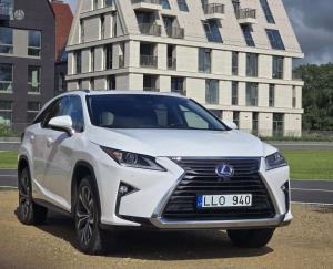 White Lexus RX 450h 2019 in Klaipeda, with an engine capacity of 3.46 L and mileage of 123 thousand km for 27700 €, photo 3 on AUTOMOTO.COM.LV