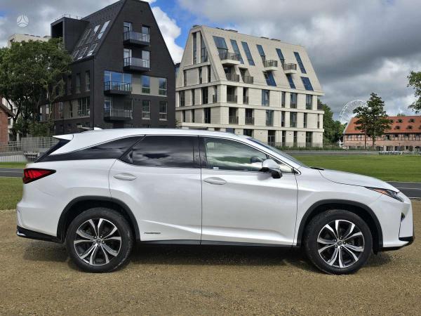 Balts Lexus RX 450h 2019 Klaipėda, ar dzinēja tilpumu 3.46 L un nobraukumu 123 tūkst. km par 27700 €, foto 5 vietnē AUTOMOTO.COM.LV