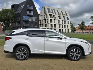 White Lexus RX 450h 2019 in Klaipeda, with an engine capacity of 3.46 L and mileage of 123 thousand km for 27700 €, photo 6 on AUTOMOTO.COM.LV