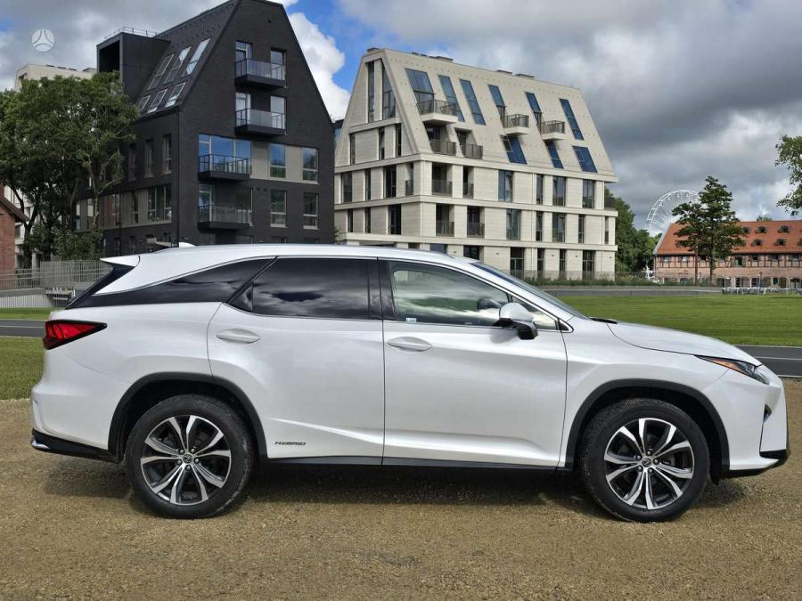 White Lexus RX 450h 2019 in Klaipeda, with an engine capacity of 3.46 L and mileage of 123 thousand km for 27700 €, photo 6 on AUTOMOTO.COM.LV