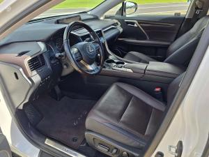 White Lexus RX 450h 2019 in Klaipeda, with an engine capacity of 3.46 L and mileage of 123 thousand km for 27700 €, photo 8 on AUTOMOTO.COM.LV