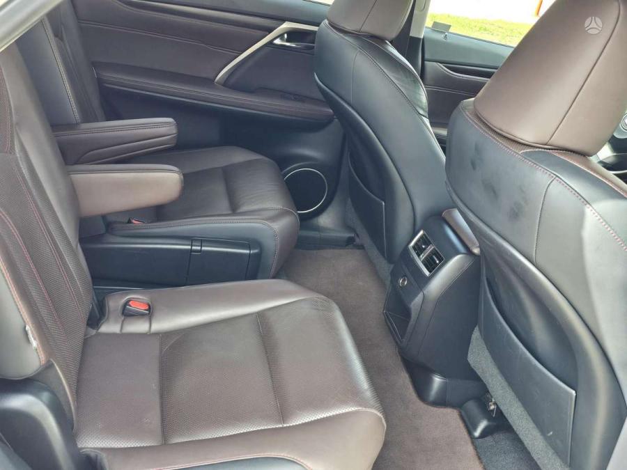 White Lexus RX 450h 2019 in Klaipeda, with an engine capacity of 3.46 L and mileage of 123 thousand km for 27700 €, photo 11 on AUTOMOTO.COM.LV