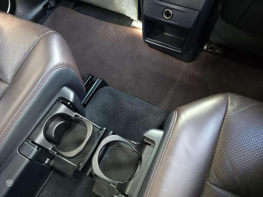 White Lexus RX 450h 2019 in Klaipeda, with an engine capacity of 3.46 L and mileage of 123 thousand km for 27700 €, photo 20 on AUTOMOTO.COM.LV