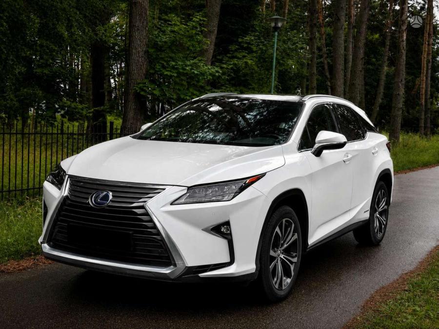 White Lexus RX 450h 2019 in Vilnius, with an engine capacity of 3.46 L and mileage of 347 thousand km for 23700 €, photo 3 on AUTOMOTO.COM.LV