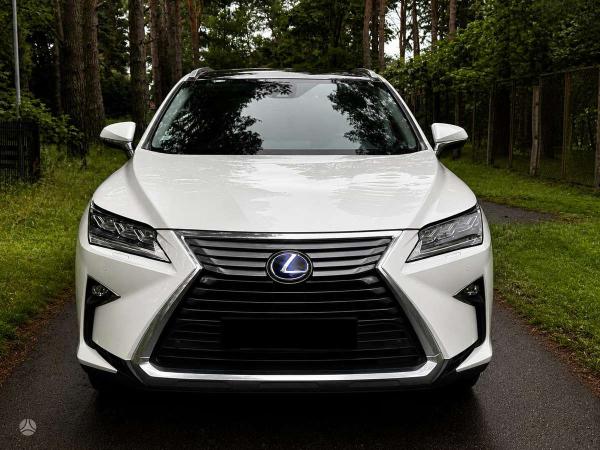 Белый Лексус RX 450h 2019 в Вильнюс, объемом двигателя 3.46 л и пробегом 347 тыс. км за 23700 €, фото 4 на AUTOMOTO.COM.LV