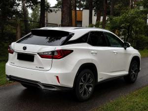 White Lexus RX 450h 2019 in Vilnius, with an engine capacity of 3.46 L and mileage of 347 thousand km for 23700 €, photo 8 on AUTOMOTO.COM.LV