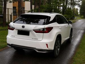White Lexus RX 450h 2019 in Vilnius, with an engine capacity of 3.46 L and mileage of 347 thousand km for 23700 €, photo 9 on AUTOMOTO.COM.LV