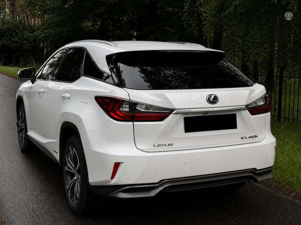 Белый Лексус RX 450h 2019 в Вильнюс, объемом двигателя 3.46 л и пробегом 347 тыс. км за 23700 €, фото 10 на AUTOMOTO.COM.LV