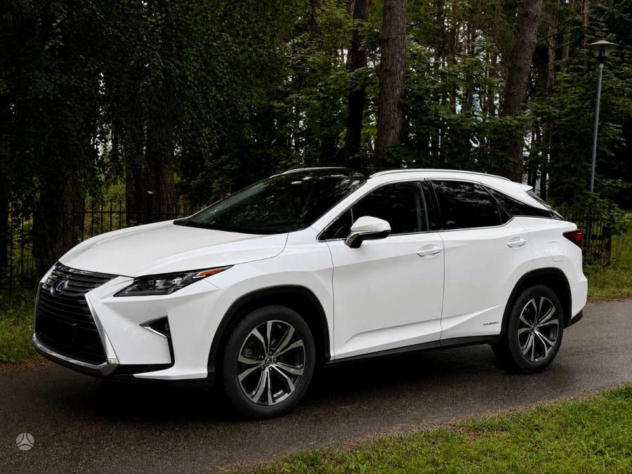 White Lexus RX 450h 2019 in Vilnius, with an engine capacity of 3.46 L and mileage of 347 thousand km for 23700 €, photo 13 on AUTOMOTO.COM.LV