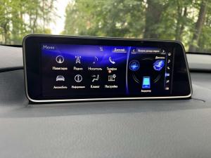 White Lexus RX 450h 2019 in Vilnius, with an engine capacity of 3.46 L and mileage of 347 thousand km for 23700 €, photo 30 on AUTOMOTO.COM.LV