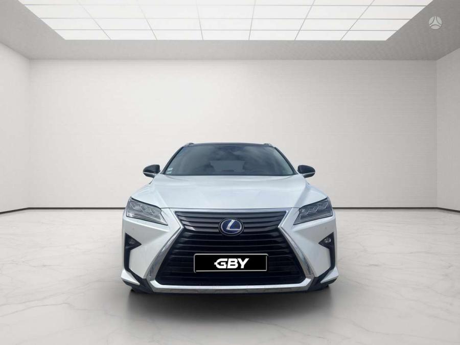 White Lexus RX 450h 2019 in Taurage, with an engine capacity of 3.46 L and mileage of 180 thousand km for 28000 €, photo 3 on AUTOMOTO.COM.LV