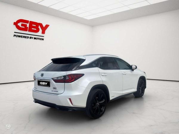 White Lexus RX 450h 2019 in Taurage, with an engine capacity of 3.46 L and mileage of 180 thousand km for 28000 €, photo 4 on AUTOMOTO.COM.LV