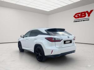 White Lexus RX 450h 2019 in Taurage, with an engine capacity of 3.46 L and mileage of 180 thousand km for 28000 €, photo 6 on AUTOMOTO.COM.LV
