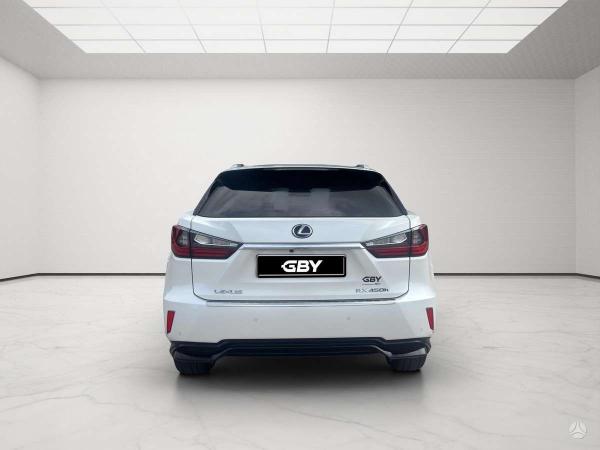 White Lexus RX 450h 2019 in Taurage, with an engine capacity of 3.46 L and mileage of 180 thousand km for 28000 €, photo 6 on AUTOMOTO.COM.LV