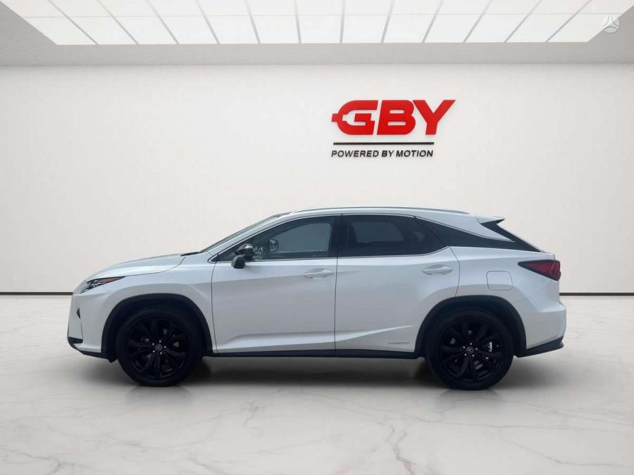 White Lexus RX 450h 2019 in Taurage, with an engine capacity of 3.46 L and mileage of 180 thousand km for 28000 €, photo 9 on AUTOMOTO.COM.LV