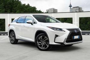 White Lexus RX 450h 2019 in Vilnius, with an engine capacity of 3.46 L and mileage of 360 thousand km for 22900 €, photo  on AUTOMOTO.COM.LV