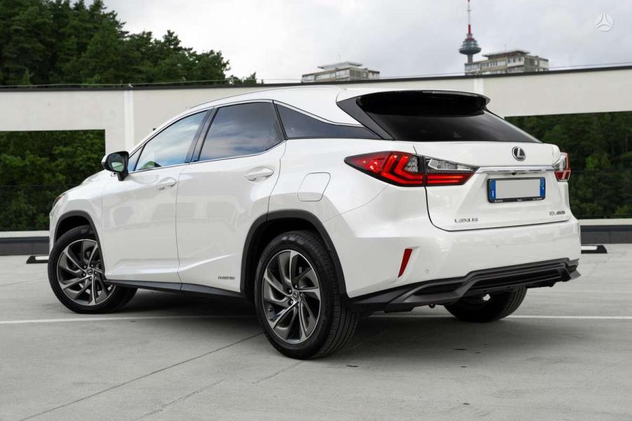 Balts Lexus RX 450h 2019 Viļņa, ar dzinēja tilpumu 3.46 L un nobraukumu 360 tūkst. km par 22900 €, foto 3 vietnē AUTOMOTO.COM.LV