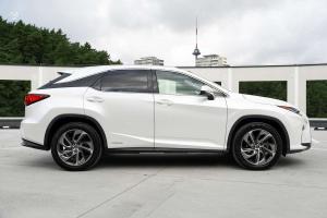 Balts Lexus RX 450h 2019 Viļņa, ar dzinēja tilpumu 3.46 L un nobraukumu 360 tūkst. km par 22900 €, foto 6 vietnē AUTOMOTO.COM.LV