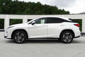 Balts Lexus RX 450h 2019 Viļņa, ar dzinēja tilpumu 3.46 L un nobraukumu 360 tūkst. km par 22900 €, foto 7 vietnē AUTOMOTO.COM.LV