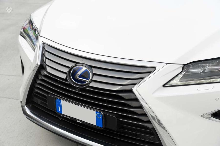 Balts Lexus RX 450h 2019 Viļņa, ar dzinēja tilpumu 3.46 L un nobraukumu 360 tūkst. km par 22900 €, foto 13 vietnē AUTOMOTO.COM.LV