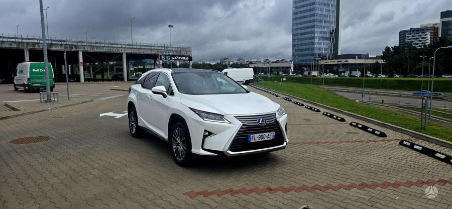 Белый Лексус RX 450h 2019 в Вильнюс, объемом двигателя 3.46 л и пробегом 313 тыс. км за 23750 €, фото 4 на AUTOMOTO.COM.LV