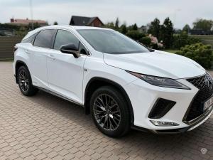 White Lexus RX 450h 2020 in Jonava, with an engine capacity of 3.46 L and mileage of 204 thousand km for 39500 €, photo 3 on AUTOMOTO.COM.LV