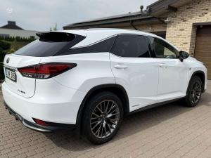 White Lexus RX 450h 2020 in Jonava, with an engine capacity of 3.46 L and mileage of 204 thousand km for 39500 €, photo 4 on AUTOMOTO.COM.LV