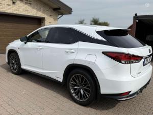 White Lexus RX 450h 2020 in Jonava, with an engine capacity of 3.46 L and mileage of 204 thousand km for 39500 €, photo 5 on AUTOMOTO.COM.LV