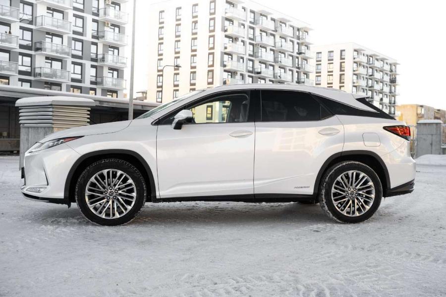 Balts Lexus RX 450h 2021 Viļņa, ar dzinēja tilpumu 3.46 L un nobraukumu 93 tūkst. km par 46950 €, foto 8 vietnē AUTOMOTO.COM.LV