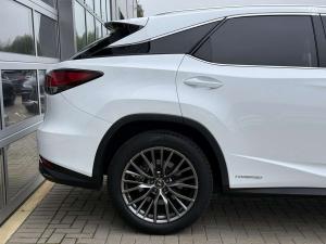 Balts Lexus RX 450h 2022 Viļņa, ar dzinēja tilpumu 3.46 L un nobraukumu 78 tūkst. km par 48000 €, foto 9 vietnē AUTOMOTO.COM.LV
