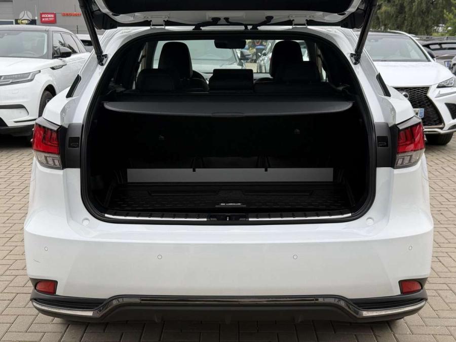 Balts Lexus RX 450h 2022 Viļņa, ar dzinēja tilpumu 3.46 L un nobraukumu 78 tūkst. km par 48000 €, foto 15 vietnē AUTOMOTO.COM.LV