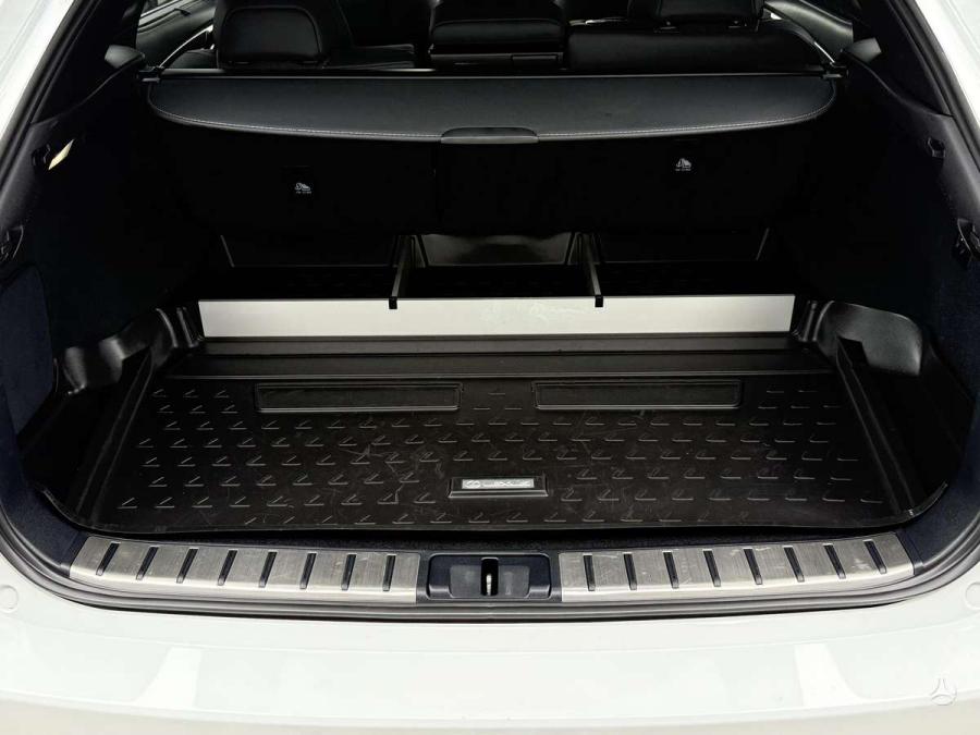 Balts Lexus RX 450h 2022 Viļņa, ar dzinēja tilpumu 3.46 L un nobraukumu 78 tūkst. km par 48000 €, foto 16 vietnē AUTOMOTO.COM.LV