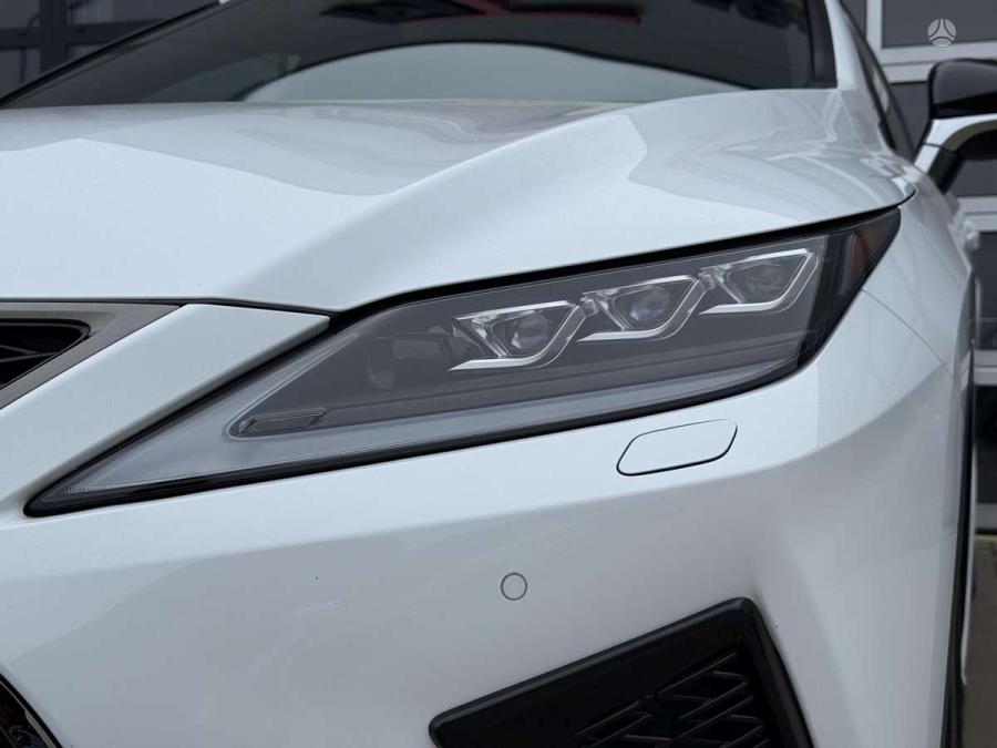 Balts Lexus RX 450h 2022 Viļņa, ar dzinēja tilpumu 3.46 L un nobraukumu 78 tūkst. km par 48000 €, foto 28 vietnē AUTOMOTO.COM.LV