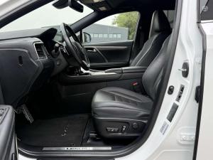 Balts Lexus RX 450h 2022 Viļņa, ar dzinēja tilpumu 3.46 L un nobraukumu 78 tūkst. km par 48000 €, foto 32 vietnē AUTOMOTO.COM.LV