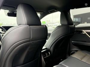 Balts Lexus RX 450h 2022 Viļņa, ar dzinēja tilpumu 3.46 L un nobraukumu 78 tūkst. km par 48000 €, foto 37 vietnē AUTOMOTO.COM.LV