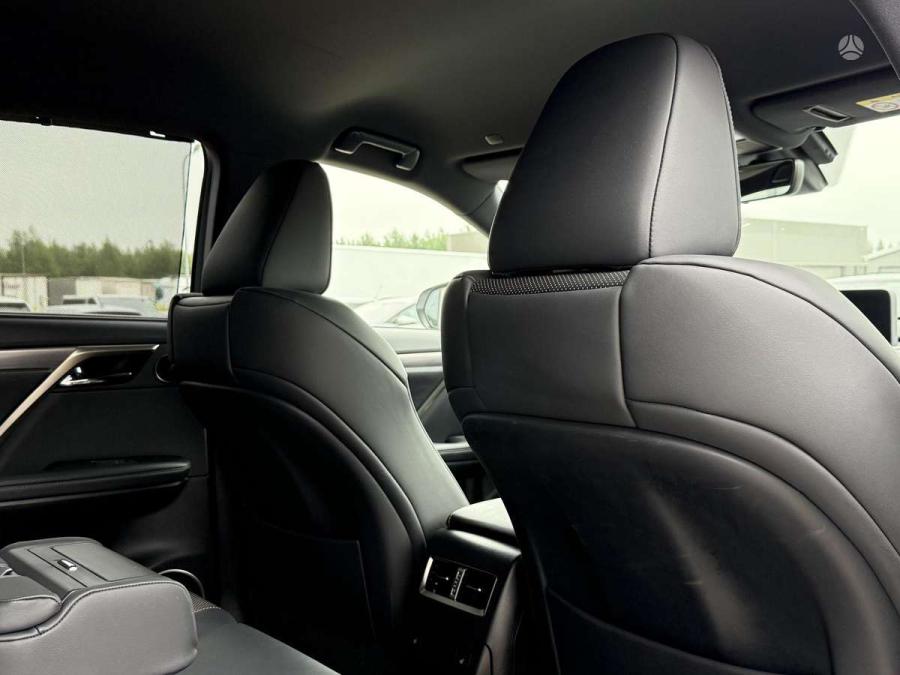 Balts Lexus RX 450h 2022 Viļņa, ar dzinēja tilpumu 3.46 L un nobraukumu 78 tūkst. km par 48000 €, foto 41 vietnē AUTOMOTO.COM.LV