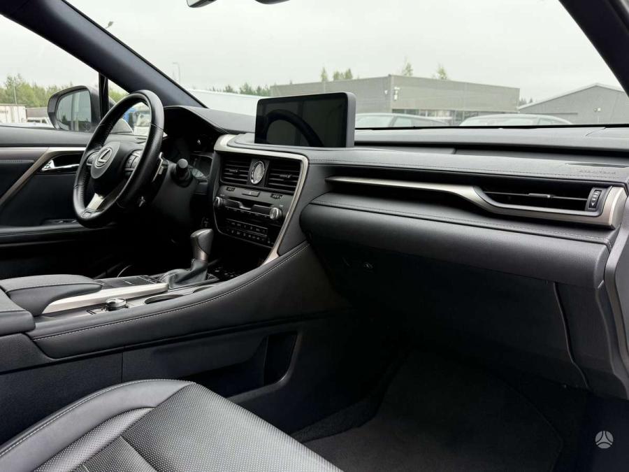 Balts Lexus RX 450h 2022 Viļņa, ar dzinēja tilpumu 3.46 L un nobraukumu 78 tūkst. km par 48000 €, foto 47 vietnē AUTOMOTO.COM.LV