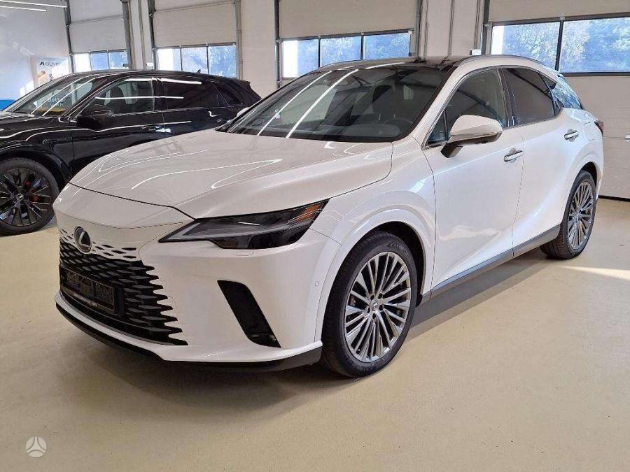 White Lexus RX 450h 2023 in Vilnius, with an engine capacity of 2.49 L and mileage of 44 thousand km for 55999 €, photo 3 on AUTOMOTO.COM.LV