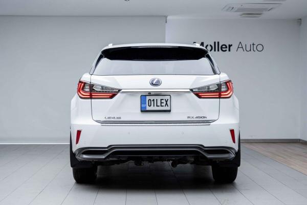 Balts Lexus RX 450h 2017 Peetri, ar dzinēja tilpumu 3.50 L un nobraukumu 110 tūkst. km par 38000 €, foto 5 vietnē AUTOMOTO.COM.LV