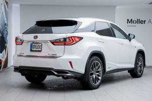 Balts Lexus RX 450h 2017 Peetri, ar dzinēja tilpumu 3.50 L un nobraukumu 110 tūkst. km par 38000 €, foto 7 vietnē AUTOMOTO.COM.LV