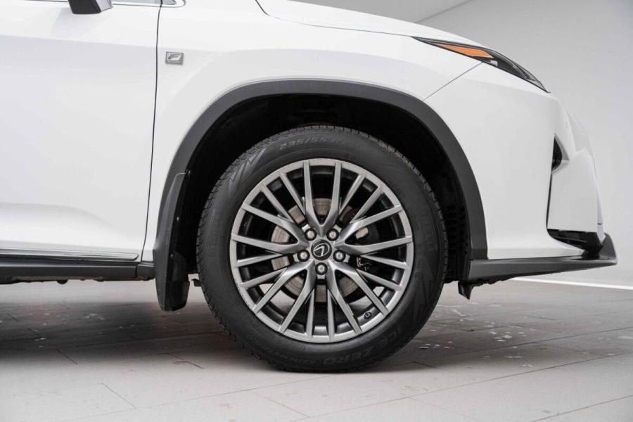 Balts Lexus RX 450h 2017 Peetri, ar dzinēja tilpumu 3.50 L un nobraukumu 110 tūkst. km par 38000 €, foto 15 vietnē AUTOMOTO.COM.LV