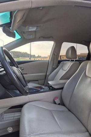 Dzeltens Lexus RX 450h 2012 Viļņa, ar dzinēja tilpumu 3.46 L un nobraukumu 181 tūkst. km par 14599 €, foto 14 vietnē AUTOMOTO.COM.LV