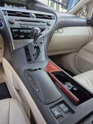 Dzeltens Lexus RX 450h 2012 Viļņa, ar dzinēja tilpumu 3.46 L un nobraukumu 181 tūkst. km par 14599 €, foto 15 vietnē AUTOMOTO.COM.LV